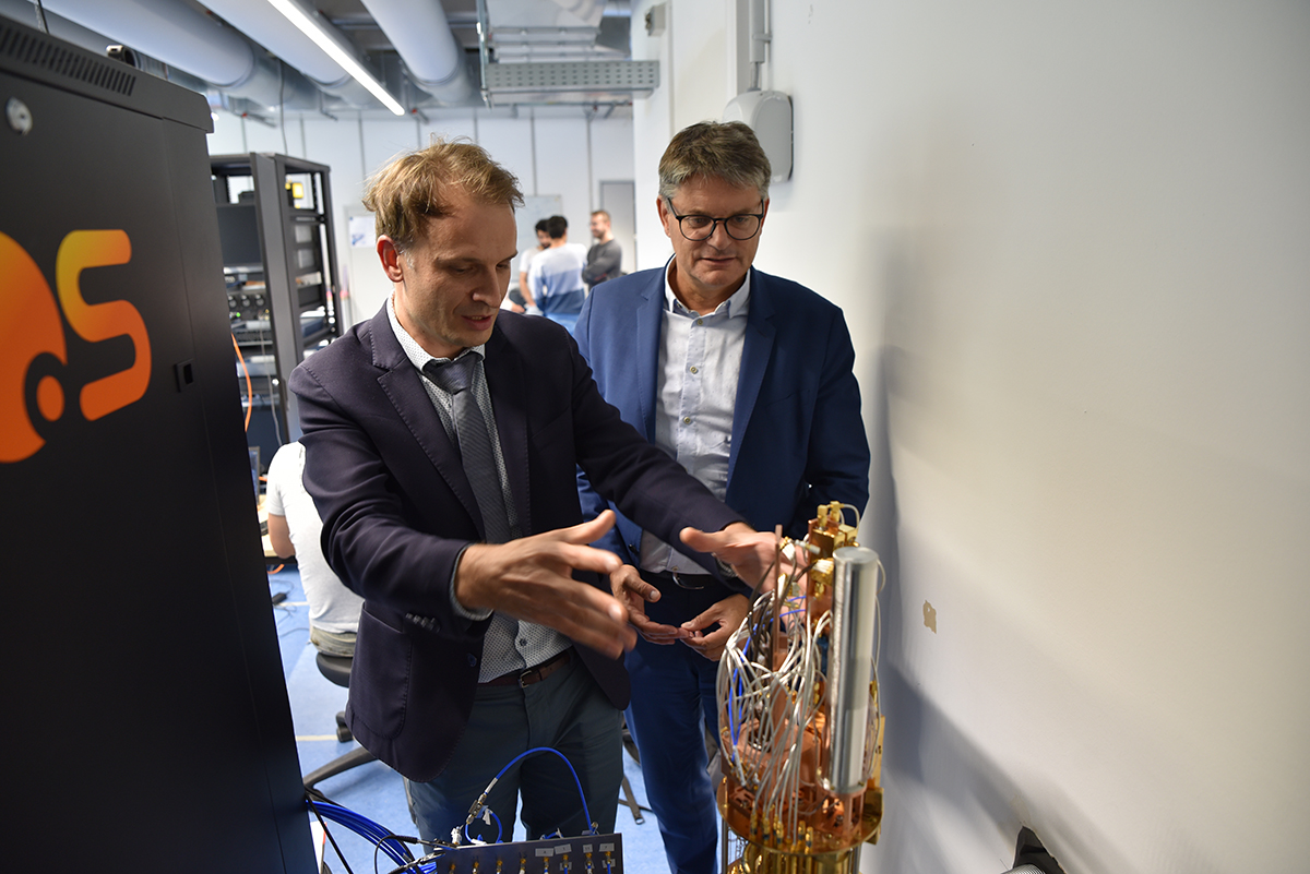 ERC Consolidator Grant für Prof. Dr. Christopher Eichler - FAU ...